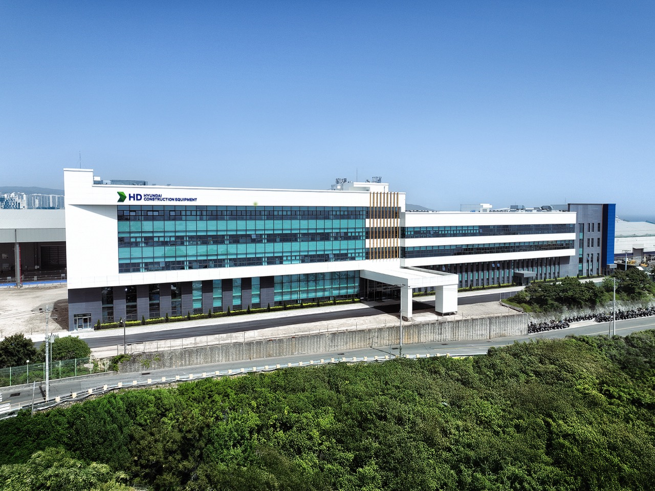 A Ulsan la nuova fabbrica "intelligente" di HD Hyundai Construction ...